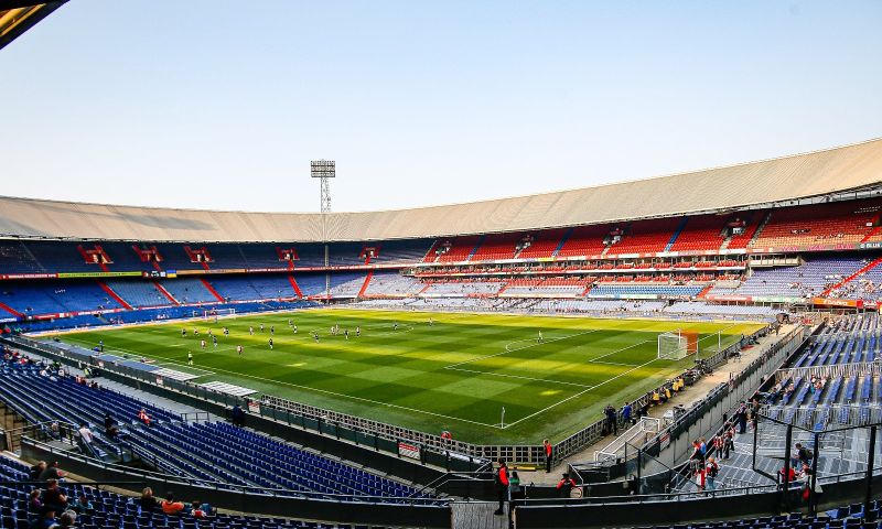 Feyenoord krijgt opnieuw gigantische boete van UEFA na ongeregeldheden ... Feyenoord krijgt opnieuw gigantische boete van UEFA na ongeregeldheden ...