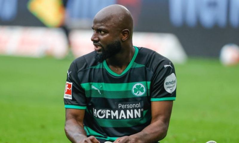 Dolend FC Groningen slaat slag en heeft 22-voudig international Willems ...