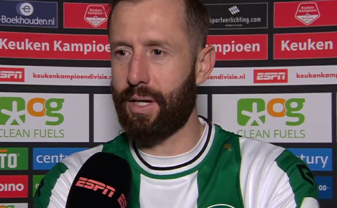 Opmerkelijk interview: geïrriteerde Groningen-spits Van Veen hint nu al ...